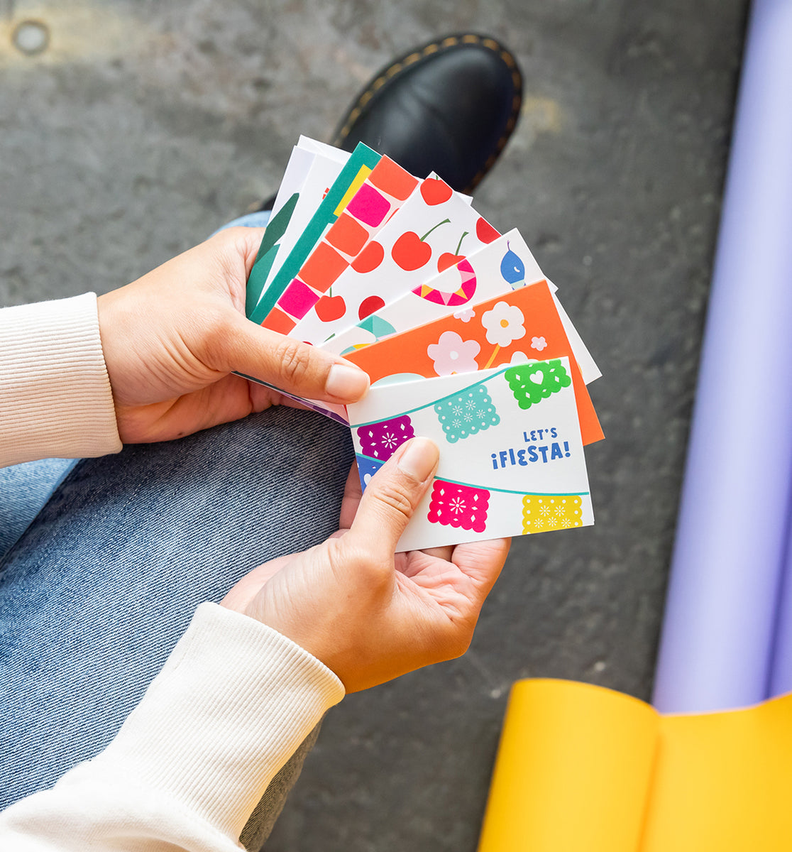 Hello Friend floral mini card – Graphic Anthology